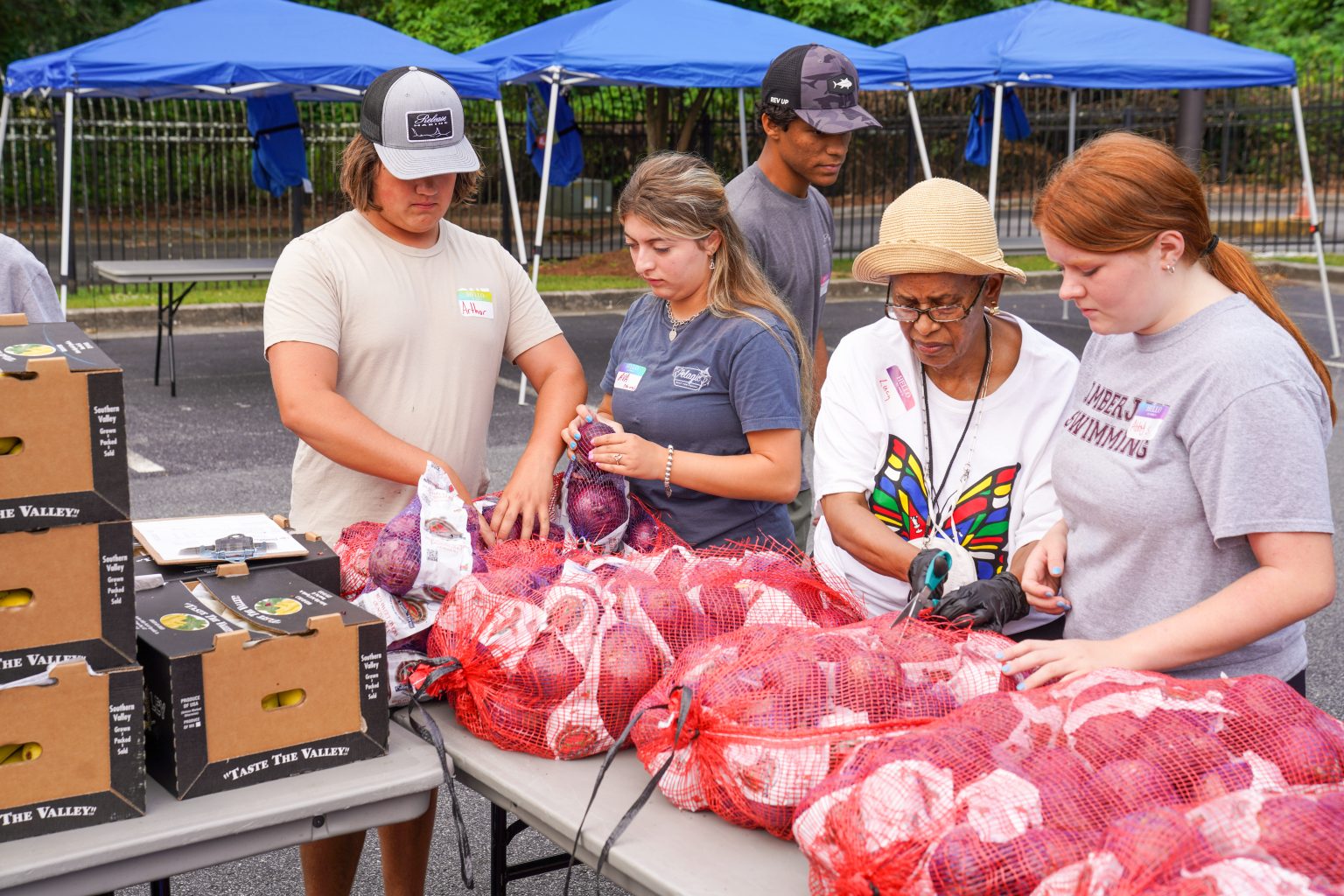 Mobile Pantry Food Distribution Program – CHOICES Fighting Childhood ...